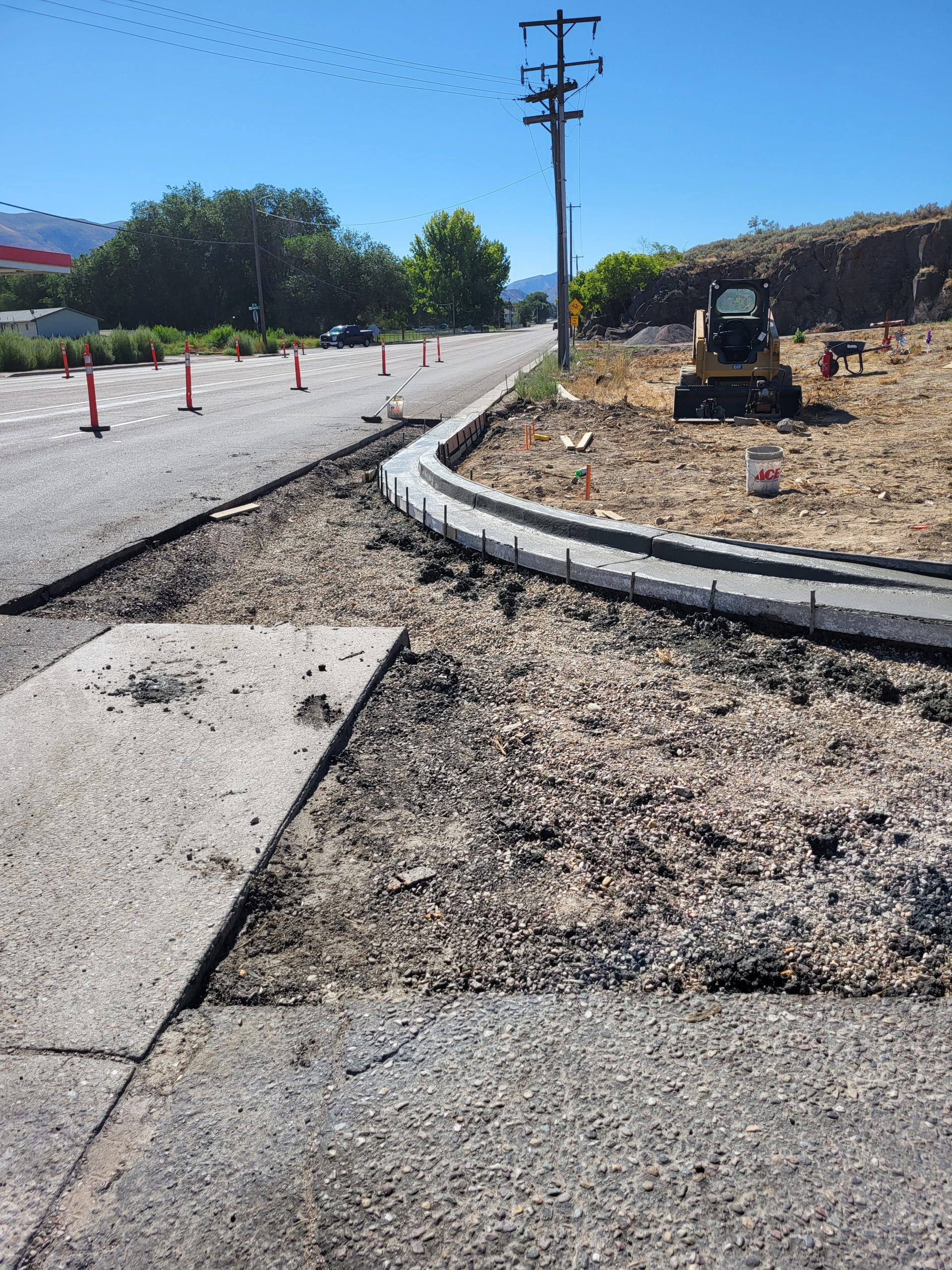 Curbing at S 5th Ave and Jason Street – Pocatello Projects